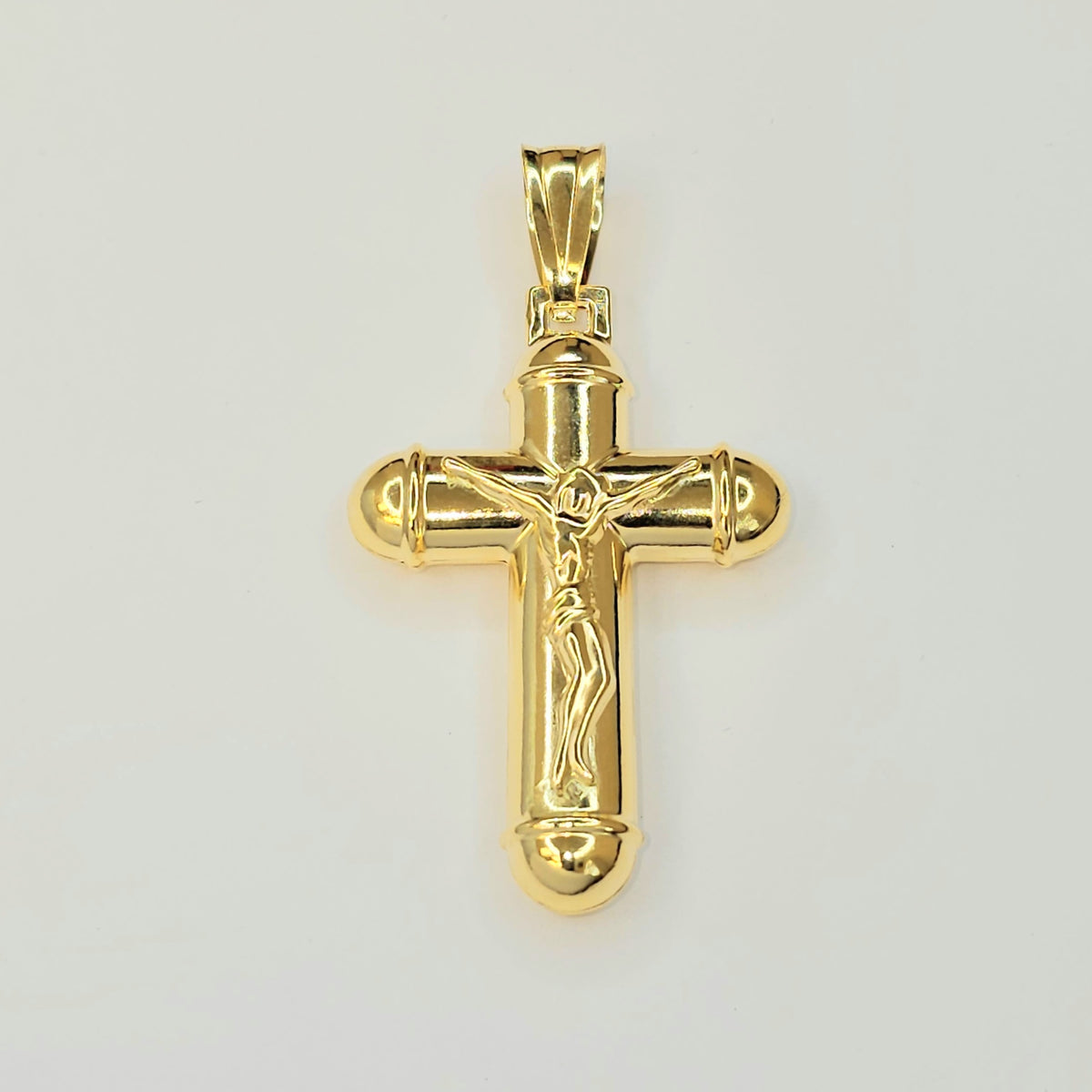 18K ROUNDED CROSS PENDANT – Azadi Jewellery