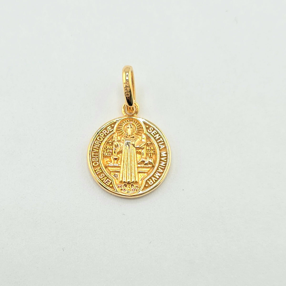 18k Mini St. Benedict Pendant 2.6g – Azadi Jewellery